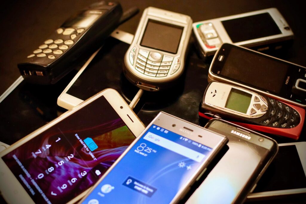 5 Best Budget Mobile Phones To Buy In 2022 Wild Break Tech 5-best-budget-mobile-phones-to-buy-in-2022-wild-break-tech
